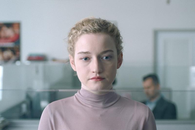 アシスタント : 作品情報・キャスト・あらすじ・動画 - 映画.com